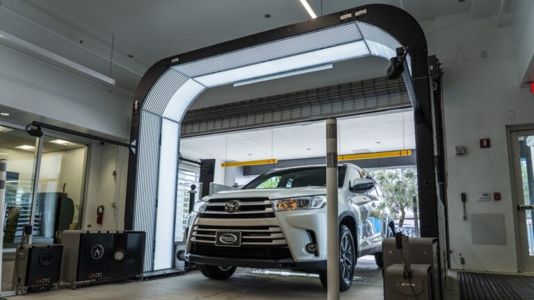 vAuto-UVeye integration aims to help source inventory from service ...